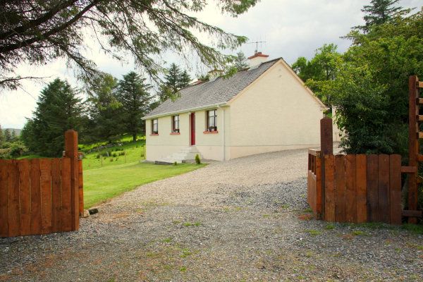 Holiday Cottages in Kilmacrennan, Donegal Self Catering Cottages