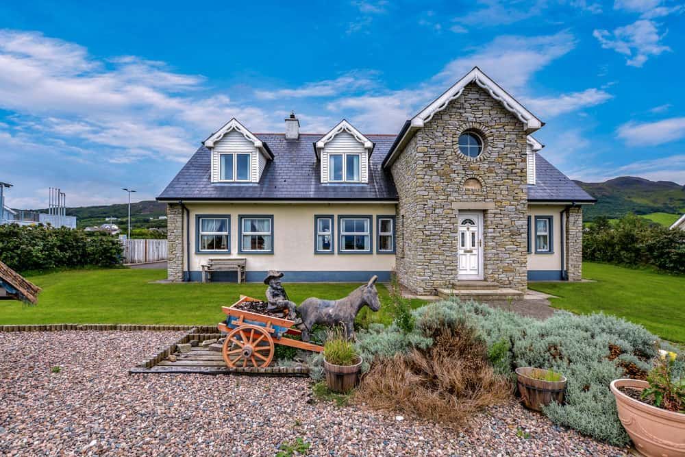 Donegal Beach House at Lisfannon: Self Catering Cottage in Donegal, Ireland