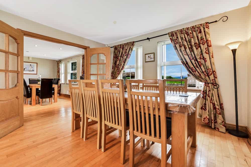 Donegal Beach House at Lisfannon: Self Catering Cottage in Donegal, Ireland