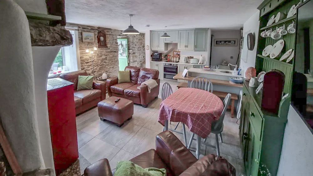 Robin Cottage Glenveagh: Self Catering Cottage in Donegal, Ireland