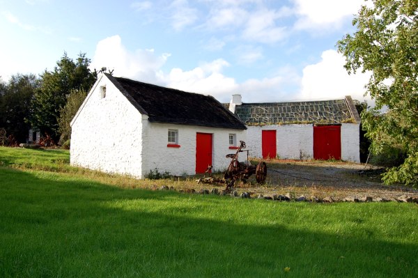 Holiday Cottages in Kilmacrennan, Donegal Self Catering Cottages